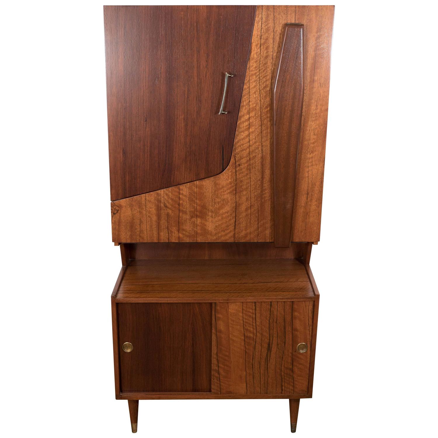 Midcentury Modern Two Tone Wood Bar and Liquor Cabinet For Sale at 1stdibs