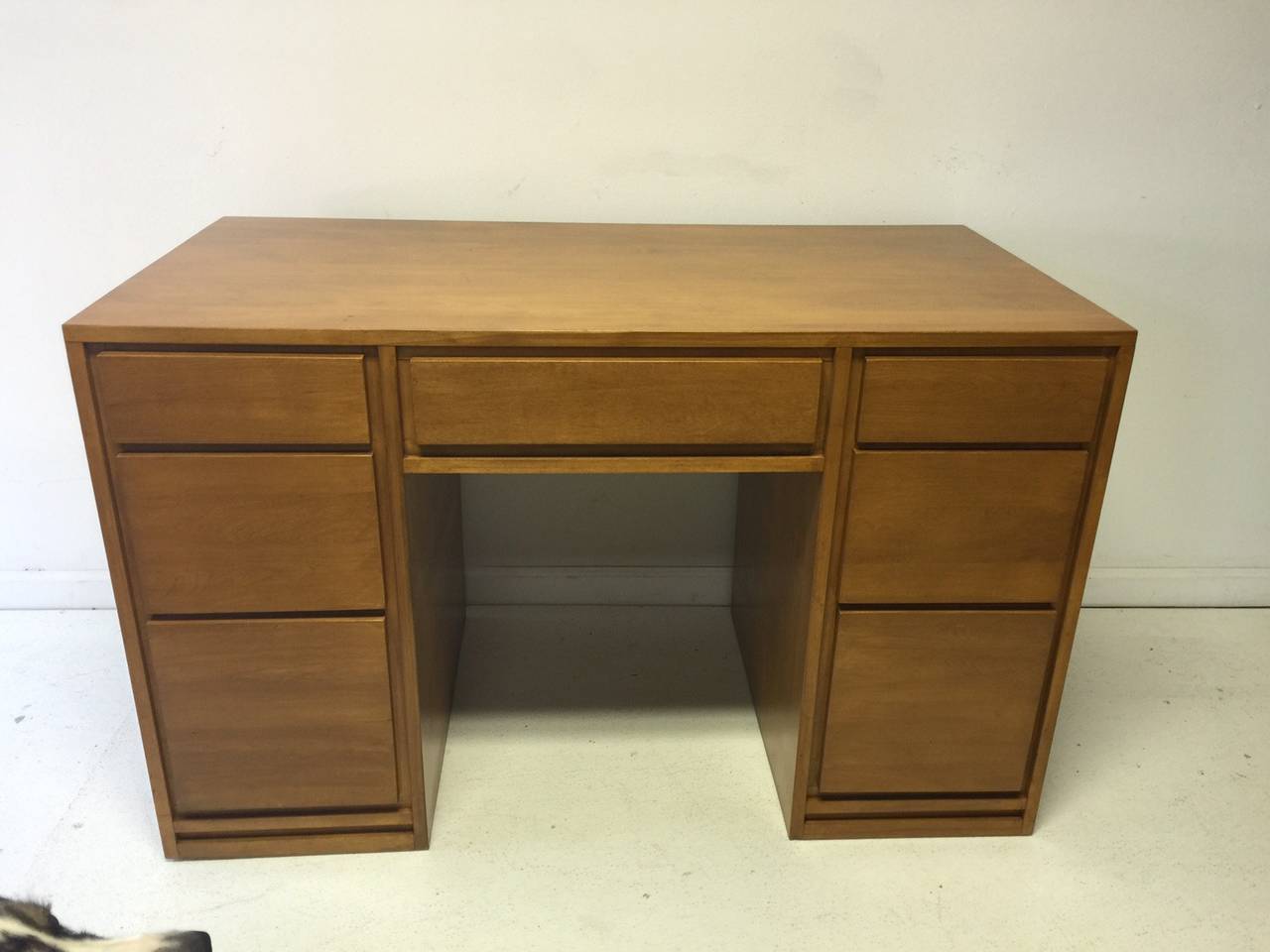 Russel Wright for Conant-Ball American Modern Desk, Midcentury at 1stDibs