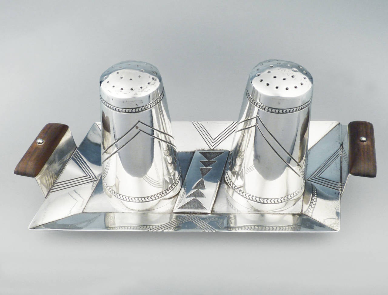 White Hogan Salt and Pepper Shaker with Parallelogram Tray For Sale at ...
