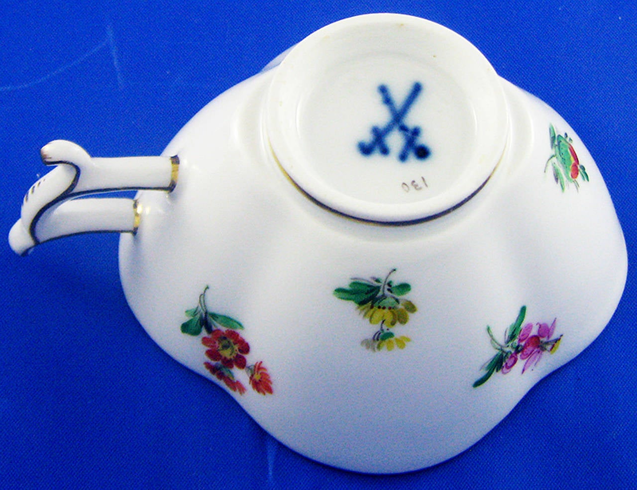 Meissen Cup "Flowers" at 1stDibs | meissen signature