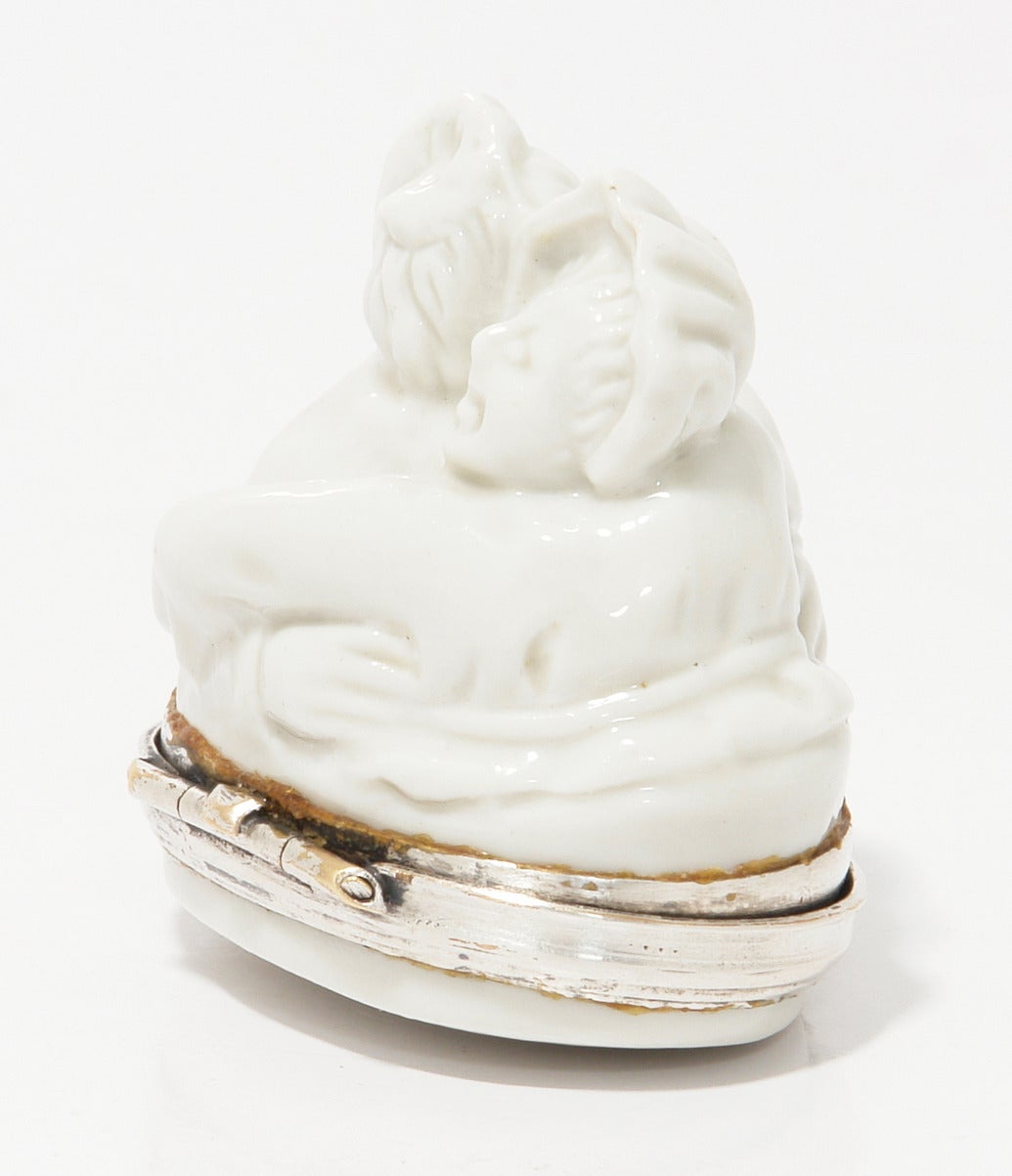 Italian Porcelain Snuff Box Depicting an Old Couple, 18th Century For ...