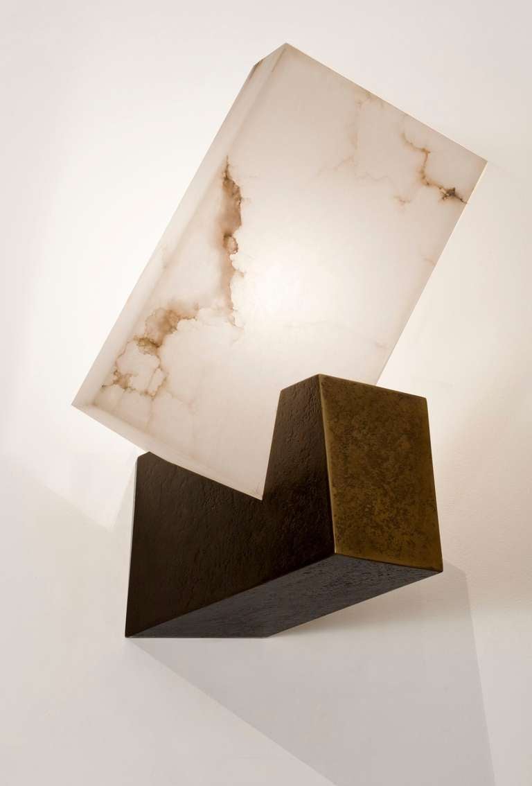 Applique en albâtre « Pirouette » d'Herv van der Straeten, France, 2012 ...