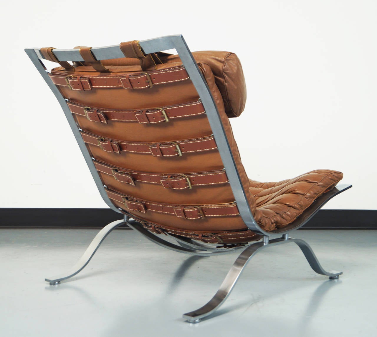 "Ari" Leather Lounge Chair by Arne Norell at 1stDibs | norell ari