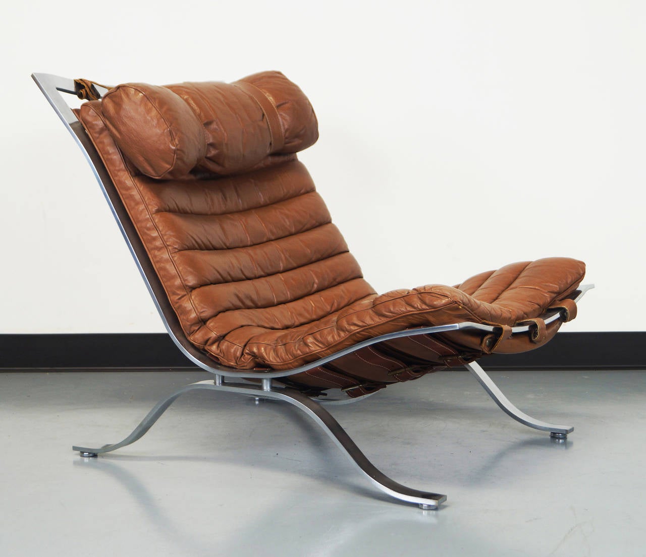 "Ari" Leather Lounge Chair by Arne Norell at 1stDibs | norell ari