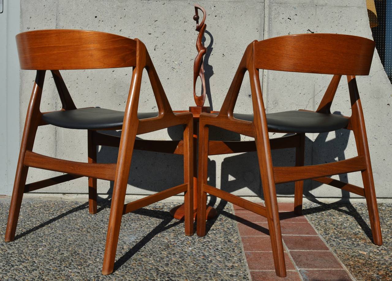 Pair of Danish Teak Curved-Back Chairs at 1stDibs