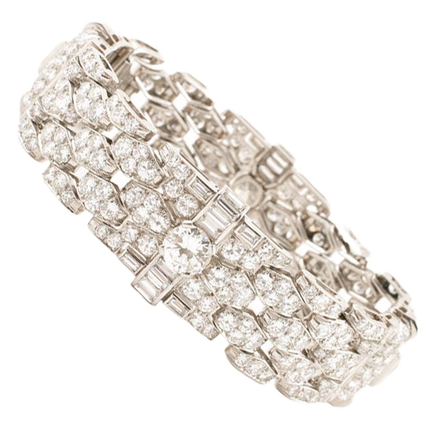 Bulgari Art Deco Diamond Platinum Bracelet For Sale at 1stdibs