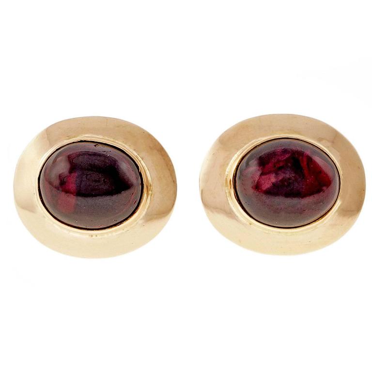 5.50 Carat Cabochon Garnet Gold Oval Cufflinks For Sale at 1stdibs