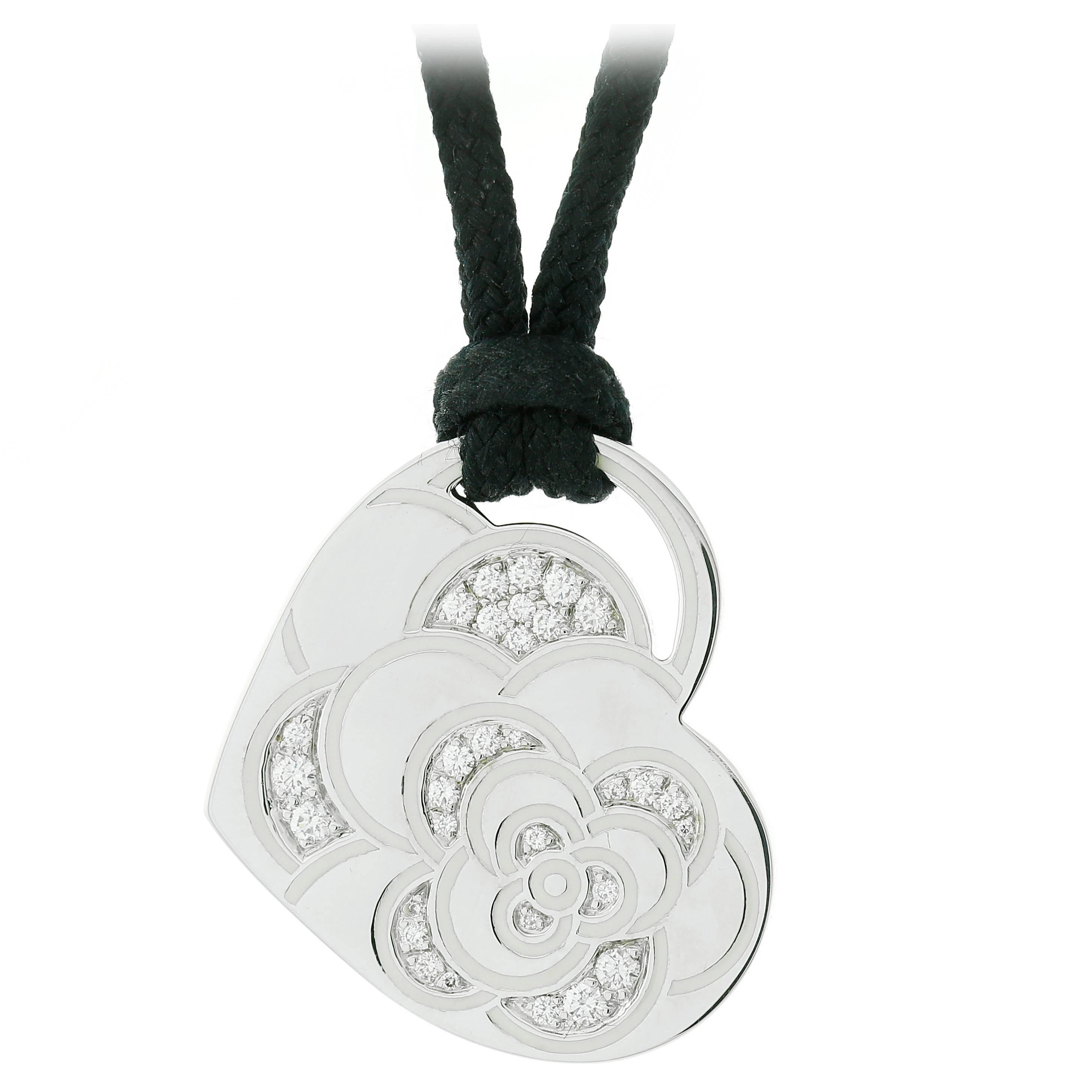 Chanel Camellia Heart Diamond Necklace at 1stDibs | chanel camellia ...