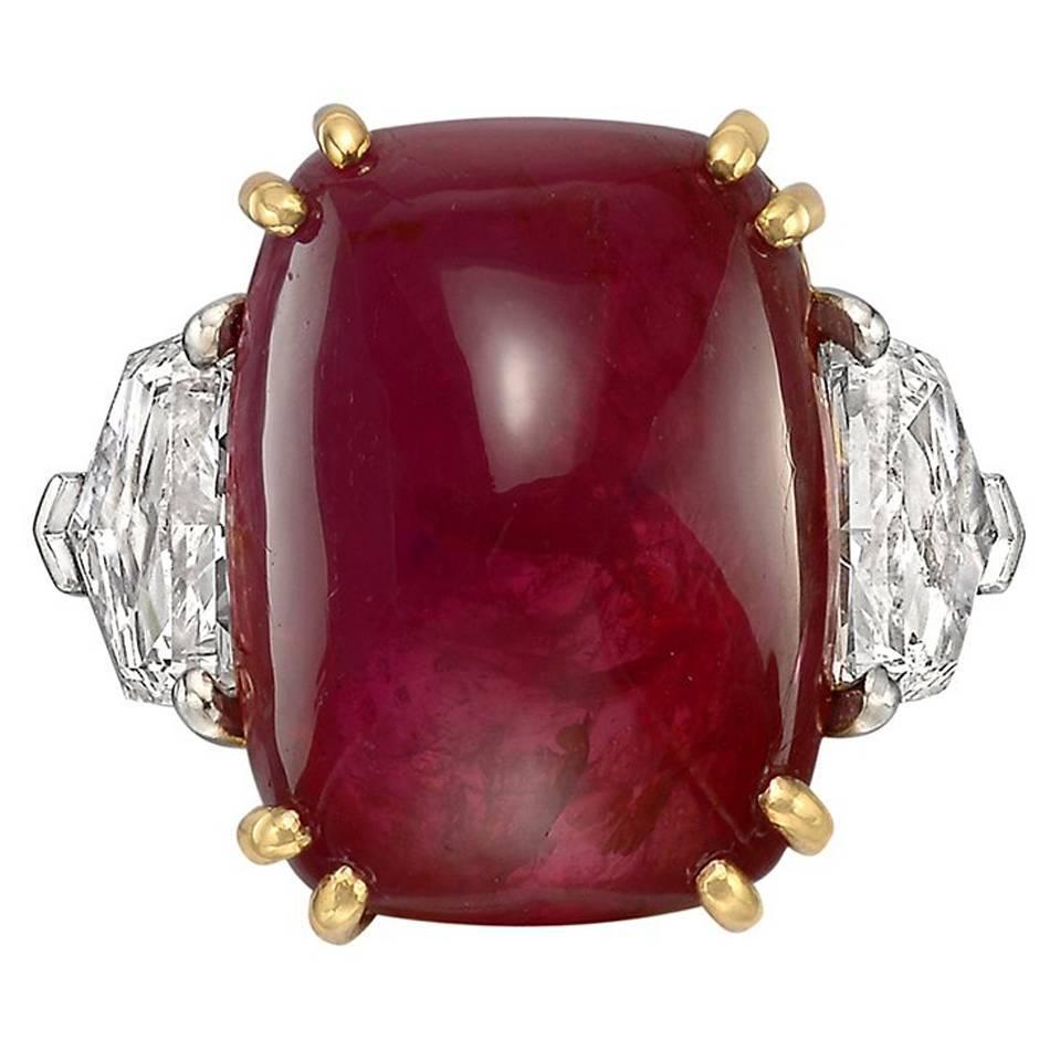 15.15 carat Sugarloaf Cabochon Ruby Diamond Ring For Sale at 1stdibs