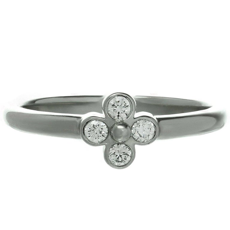Tiffany and Co. Diamond Platinum Lace Flower Ring For Sale at 1stDibs
