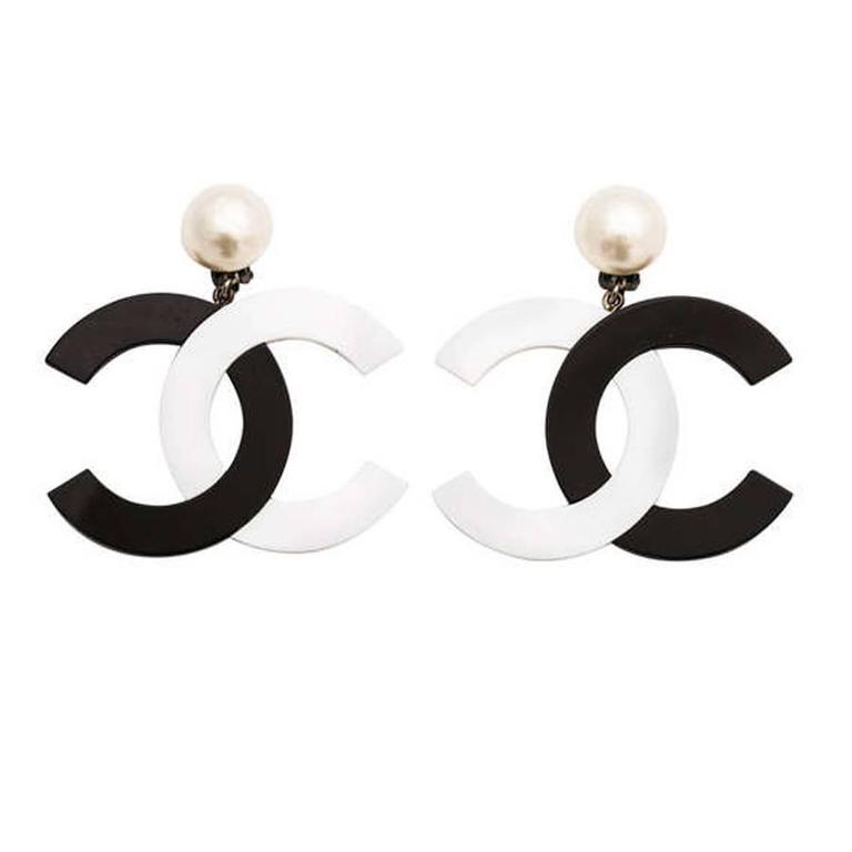 Chanel Rare Black/White Large CC Dangling Earrings at 1stDibs | black and white chanel earrings ...