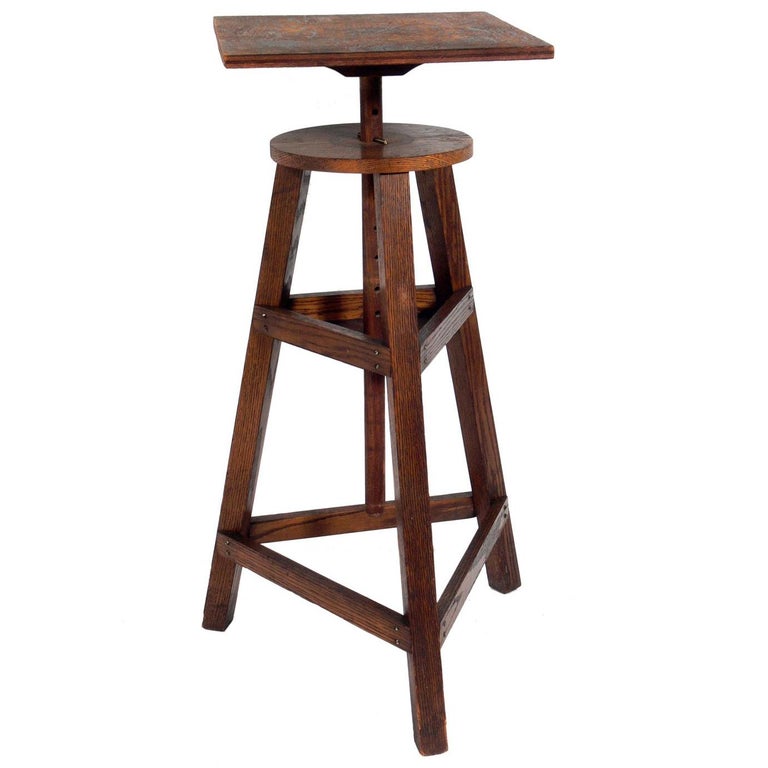 Metal Sculpture Stand For Sale at 1stdibs