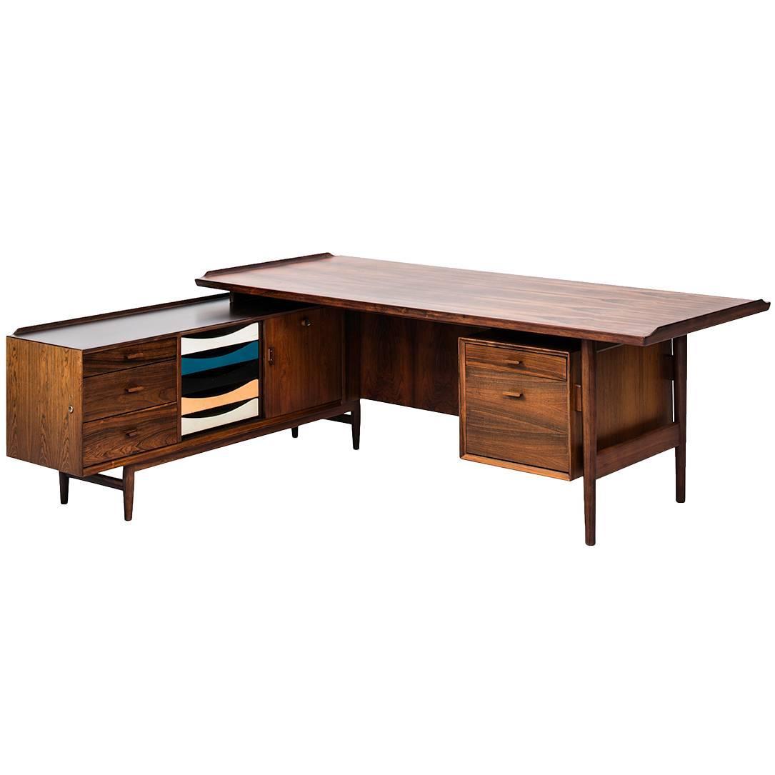 Arne Vodder L-shaped desk with sideboard model 209 at 1stdibs