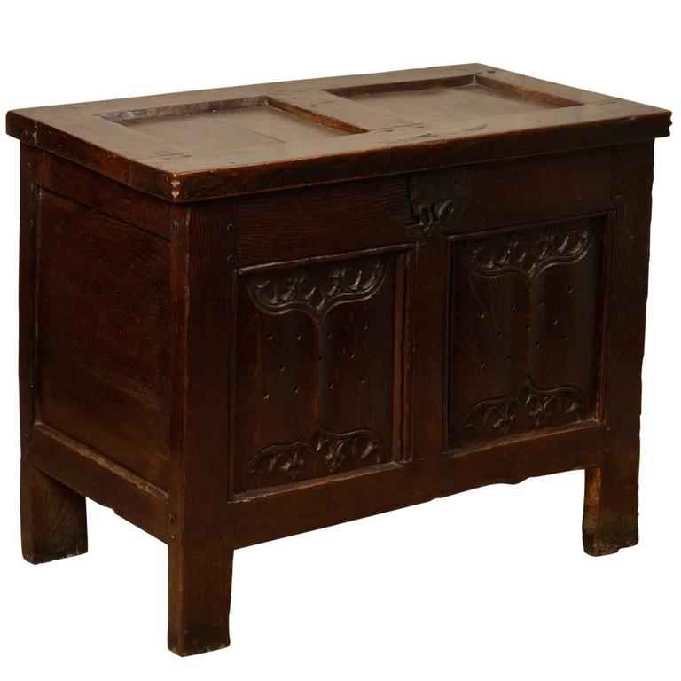 Oak Small Coffer with Parchemin Panels, French, circa 1500 For Sale at ...