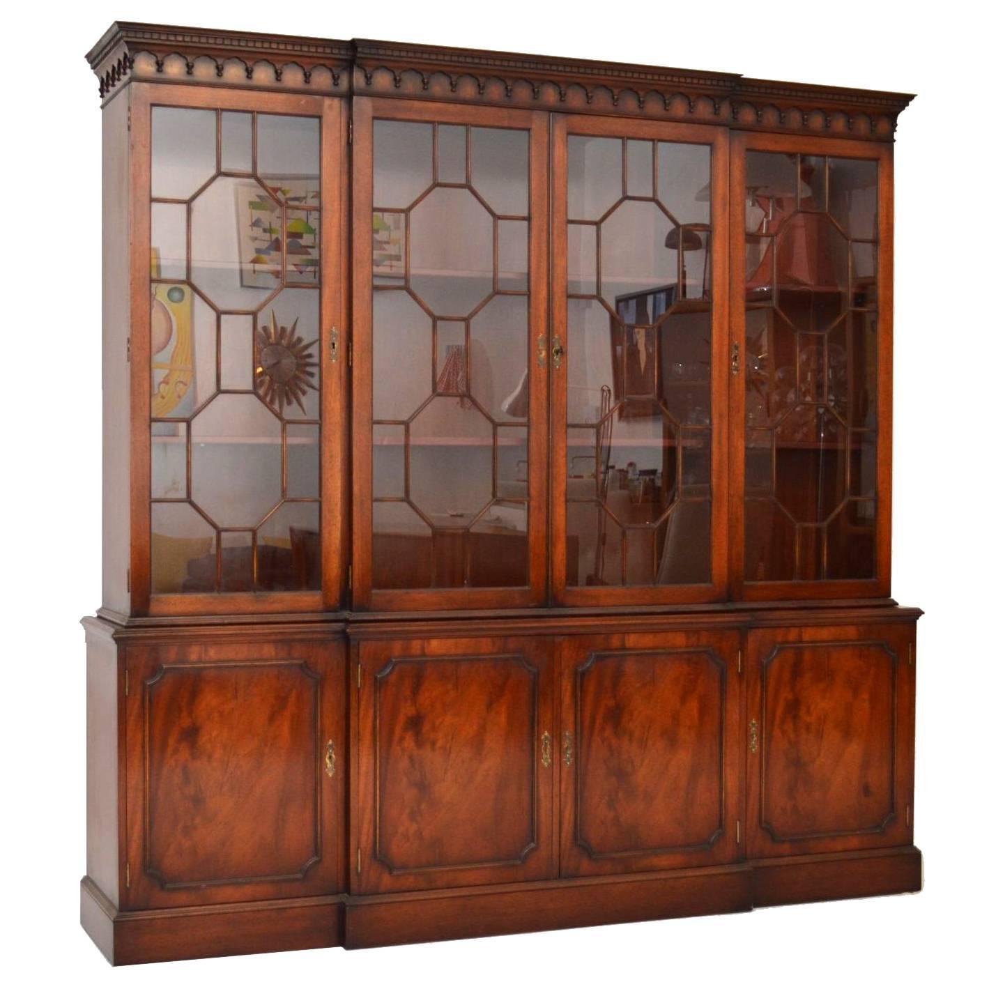 Antique Georgian Style Mahogany Breakfront Bookcase For Sale at 1stdibs