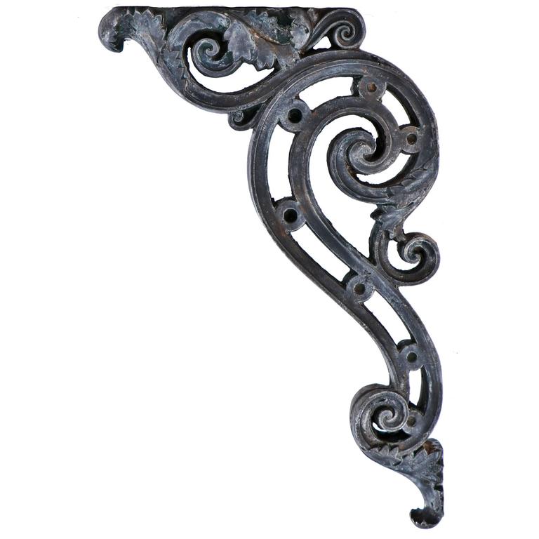 Early 20th Century Ornamental Cast Iron Corbel from Chicago Union ...