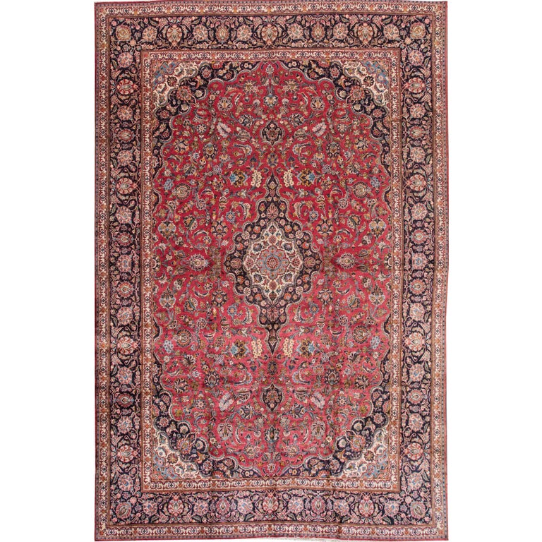 Beautifully Designed Vintage Kashan Rug For Sale at 1stDibs