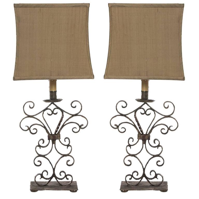 Architectural Form Table Lamps For Sale at 1stDibs