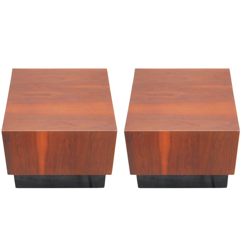 Modern Pair of Walnut Baughman Style Cube End or Side Tables at 1stDibs
