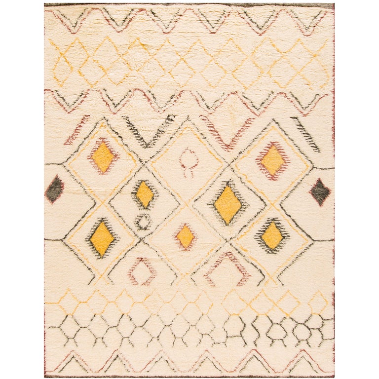 21st Century Cream or Ivory Geometric Moroccan-Style Carpet For Sale at ...
