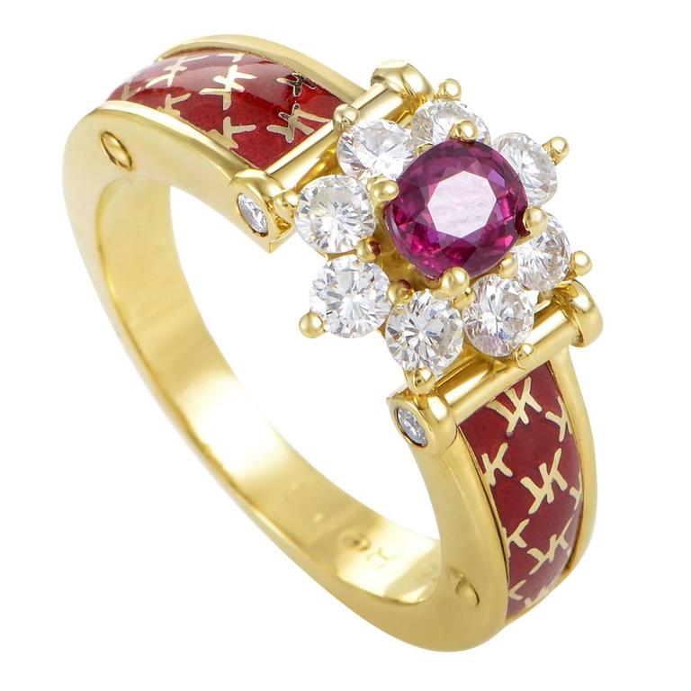 Korloff Bague en or émaillée de rubis et de diamants à motif floral sur ...