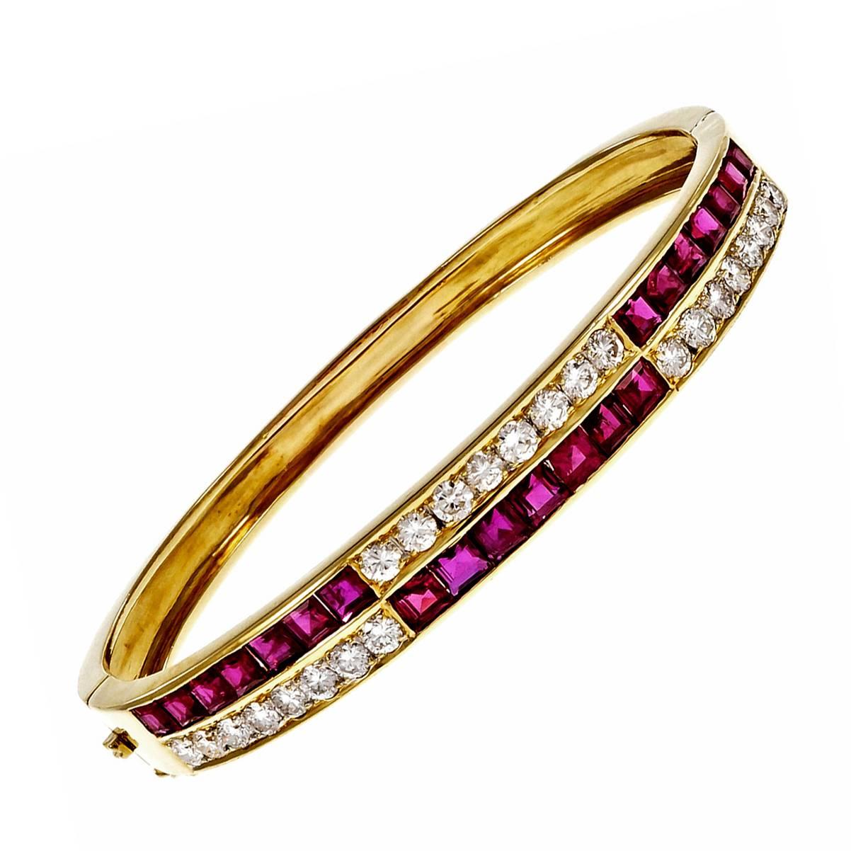 Ruby Diamond Yellow Gold Retro Hinged Bangle Bracelet For Sale at 1stDibs