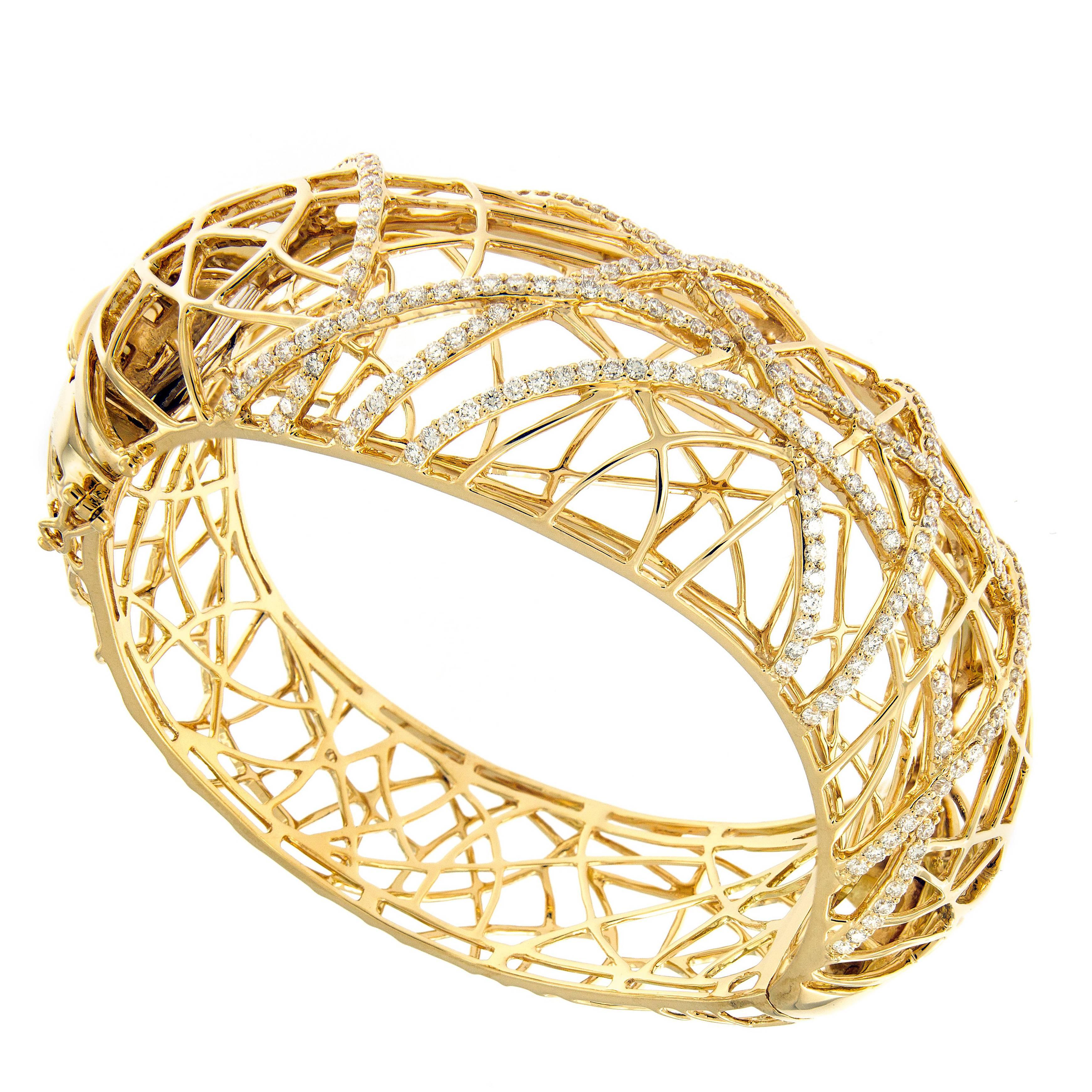 18 Karat Yellow Gold Diamond and Rubelite Bracelet For Sale at 1stDibs