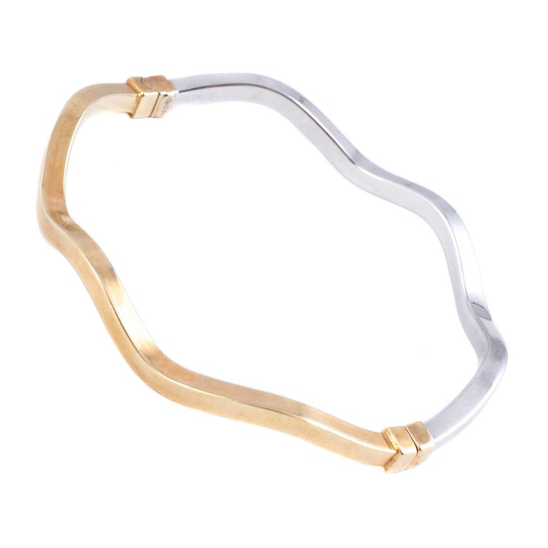 18 Karat Two-Tone Wavy Bangle at 1stDibs