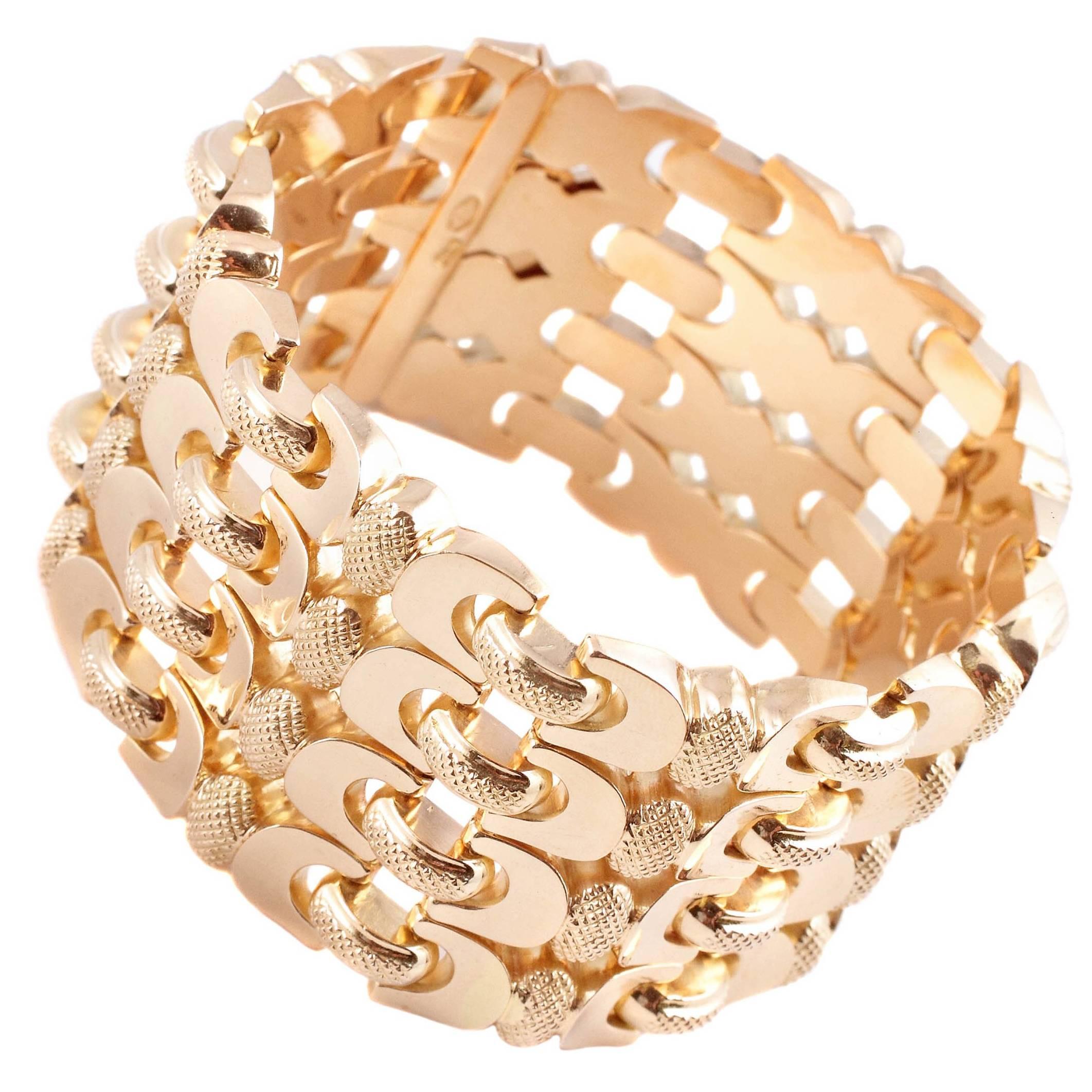 18 Karat Yellow Gold Retro Textured Bracelet at 1stDibs