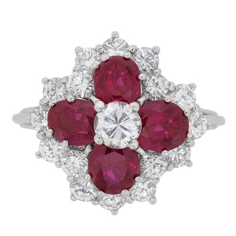 Vintage Diamond and Ruby Cluster Ring, circa 1970s For Sale at 1stdibs