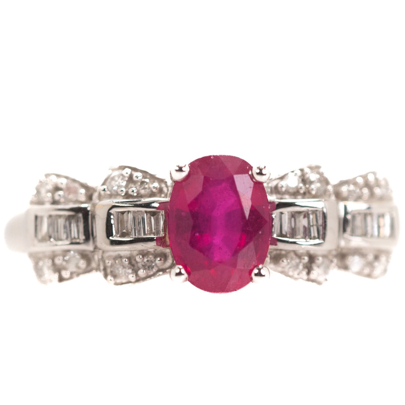 29.50 Carat Star Ruby Diamond Cocktail Ring and 14 Karat at 1stDibs