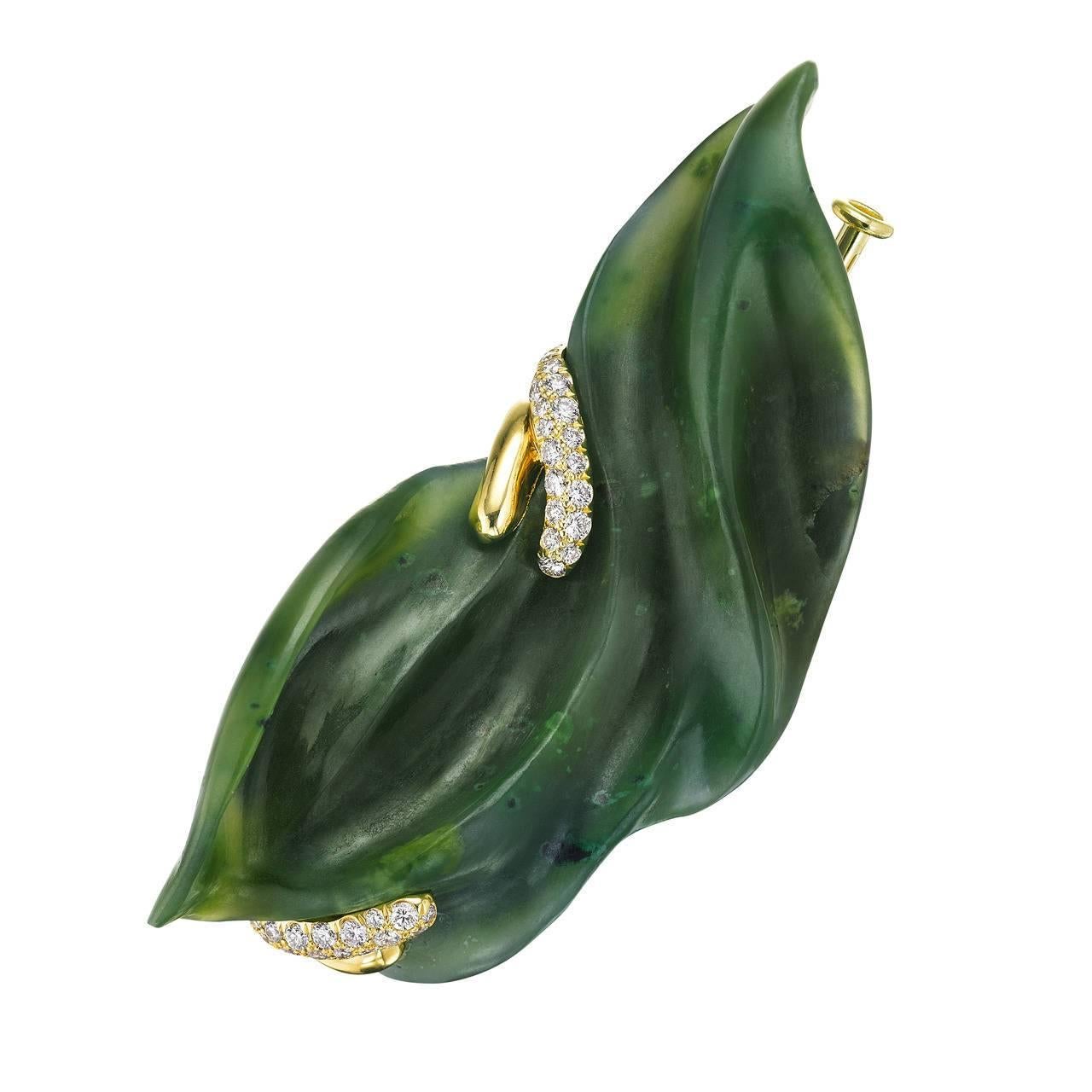 Naomi Sarna Hand-Carved Nephrite Jade Diamond Gold Brooch For Sale at ...