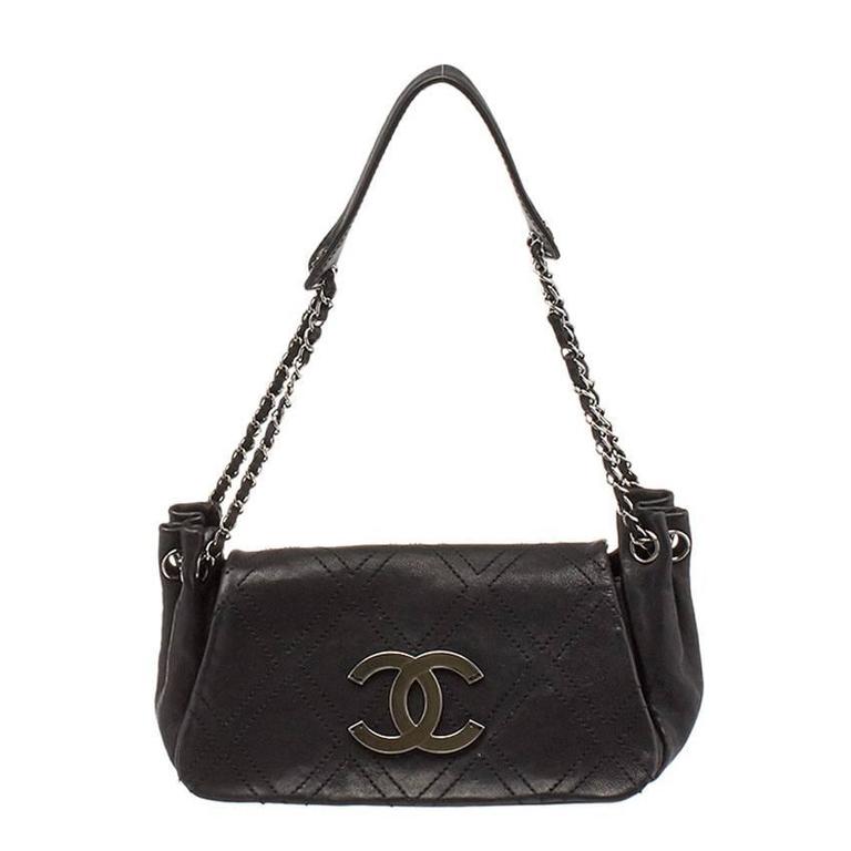 Chanel Black Leather Diamond Stitch Shoulder Bag For Sale at 1stDibs