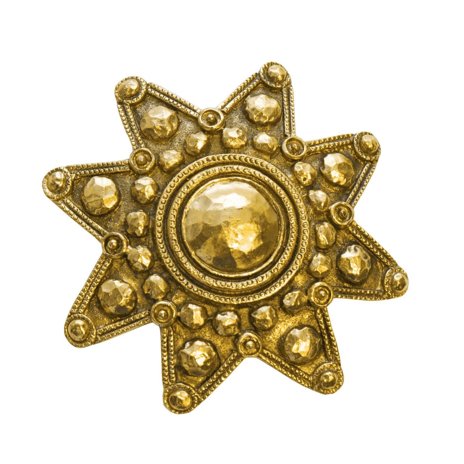 1990's Chanel Gold 8 Point Star Pin at 1stDibs