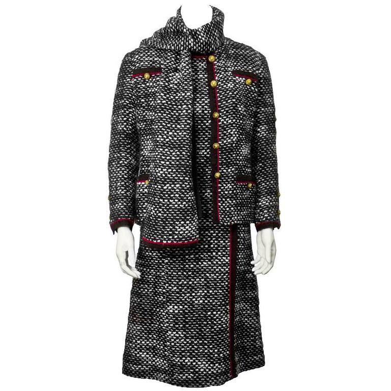 1970's Chanel Haute Couture Boucle Dress and Jacket Set For Sale at 1stdibs