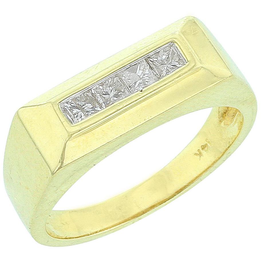 Rectangular Platform Diamond Ring For Sale at 1stDibs