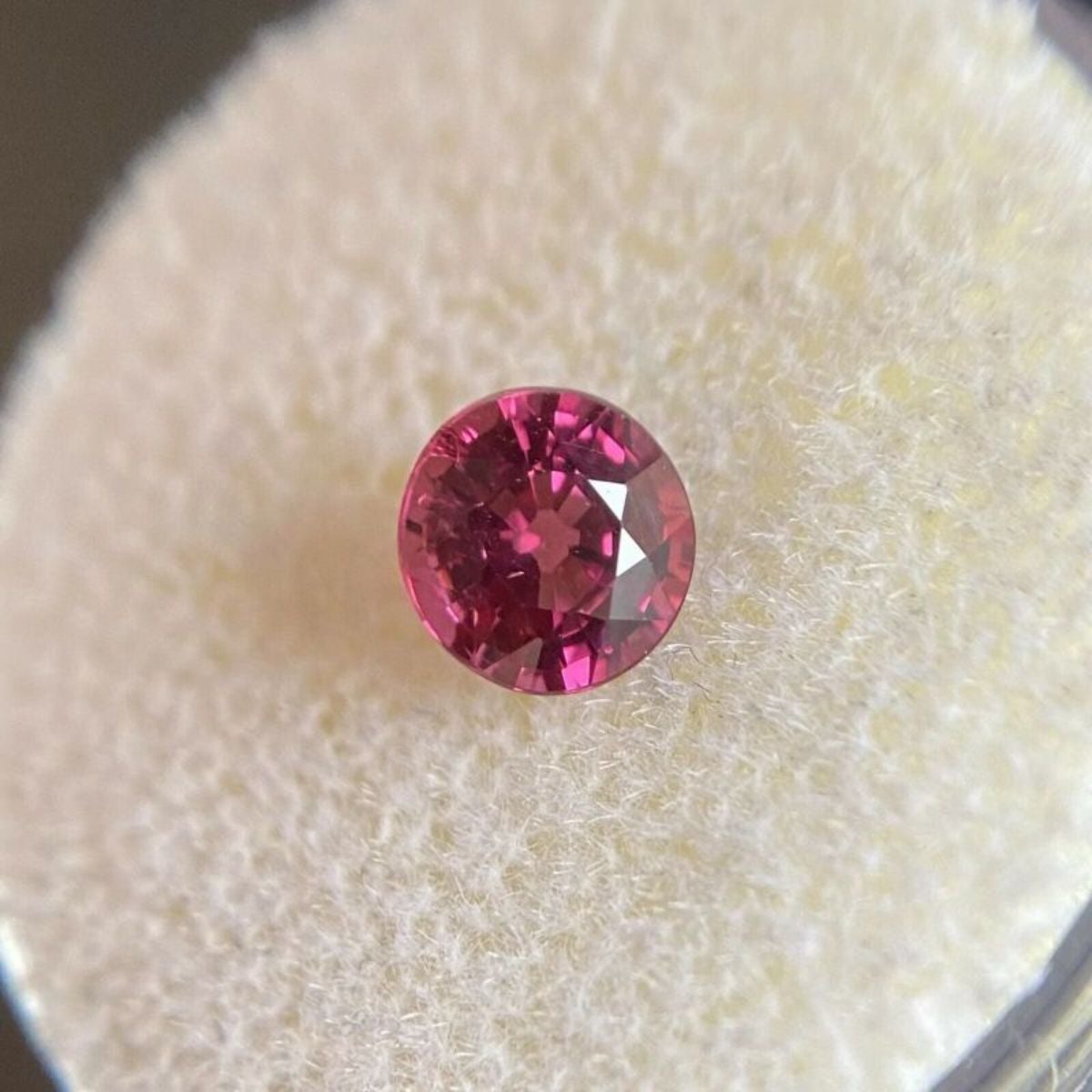 Natural Vivid Red Rhodolite Garnet 1.76ct Oval Cut Loose Gem For Sale ...