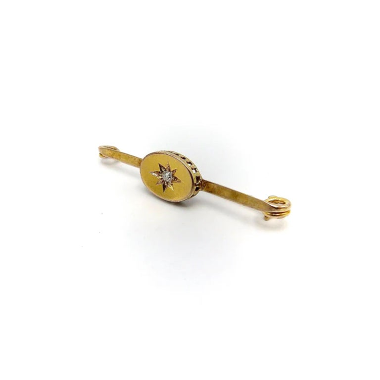 15K Gold Victorian Bar Pin with Diamond in a Star Burst For Sale at 1stDibs