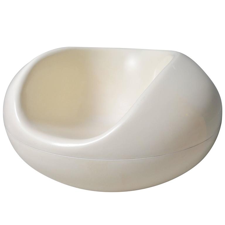 Ball Chair by Eero Aarnio at 1stdibs