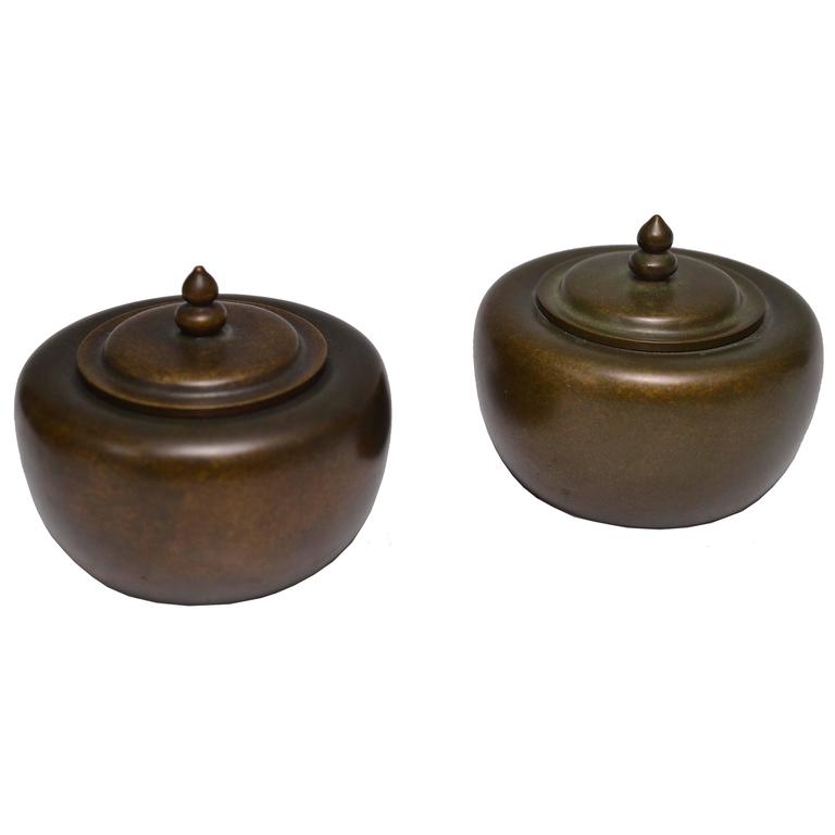 Pair of Bronze Globular Jar with Covers For Sale at 1stDibs