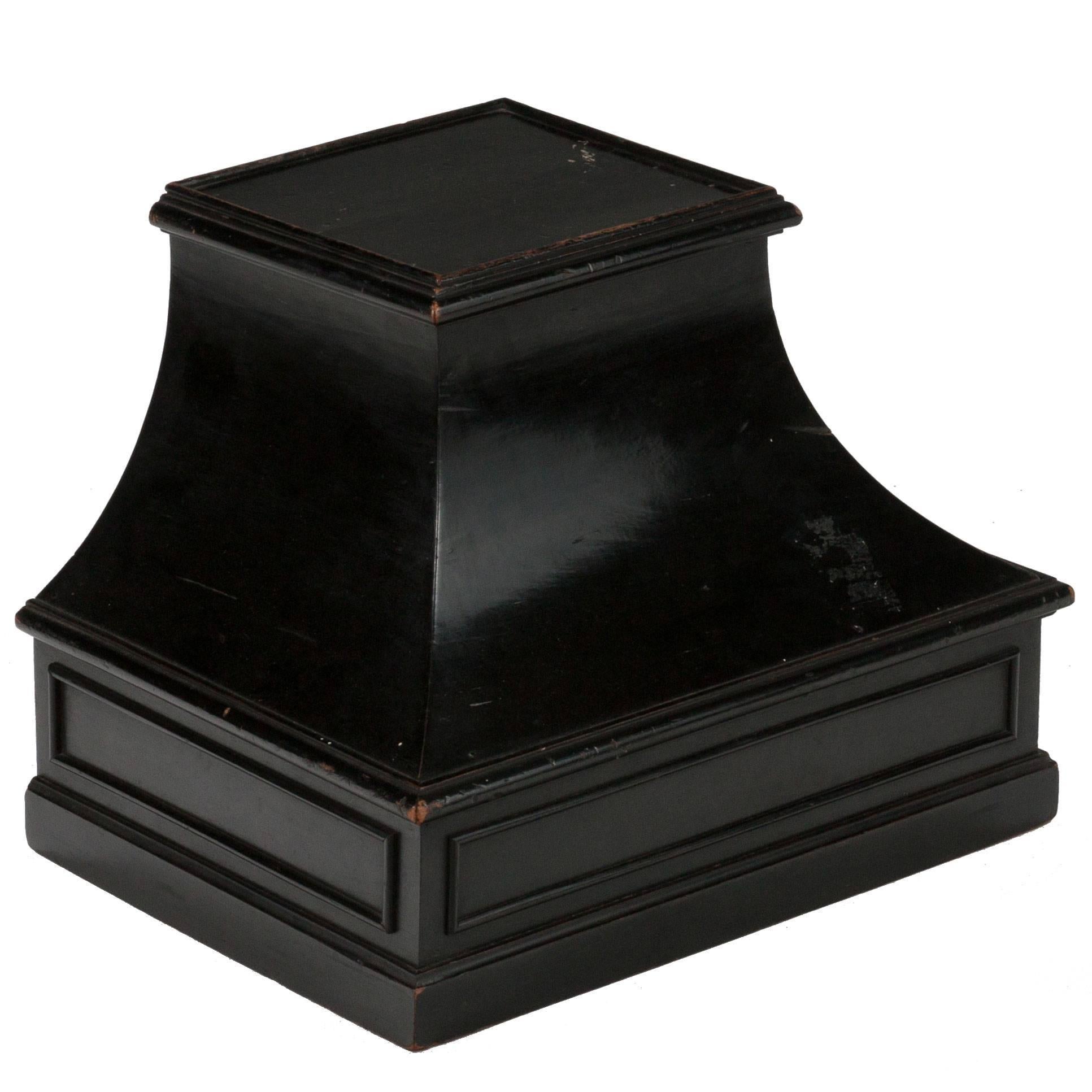 Mid-19th Century Painted Black Plinth from France For Sale at 1stDibs