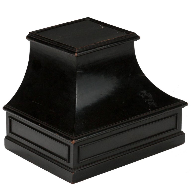 Mid-19th Century Painted Black Plinth from France For Sale at 1stDibs