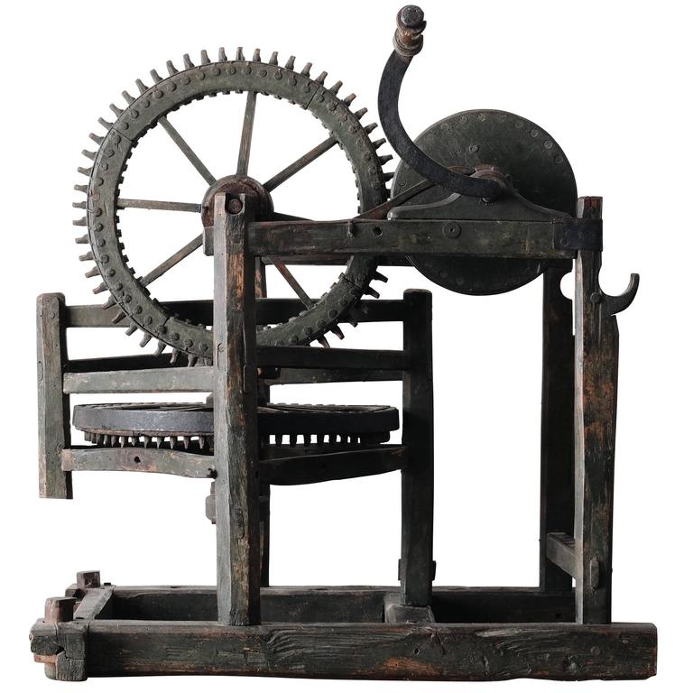 18th Century Hand Powered Machine For Sale at 1stDibs
