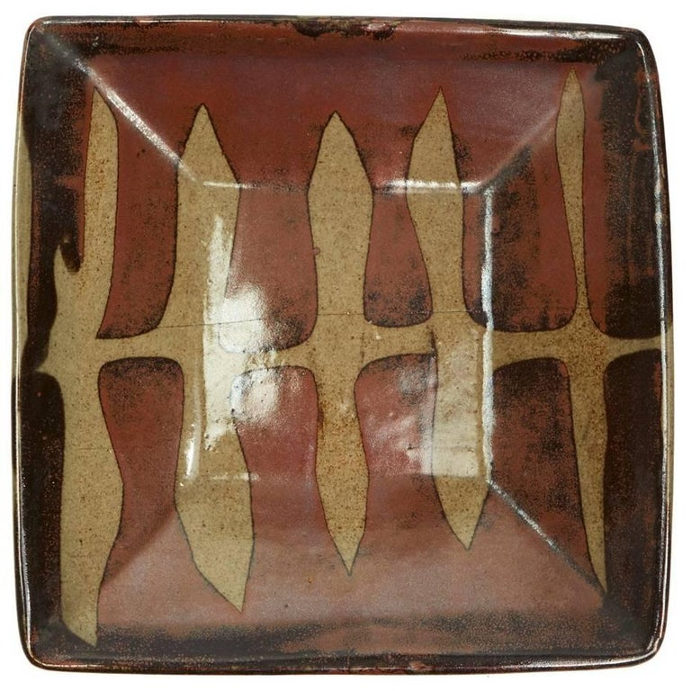 Ray Finch Winchcombe Studio Pottery Square Dish, 20th Century at 1stDibs