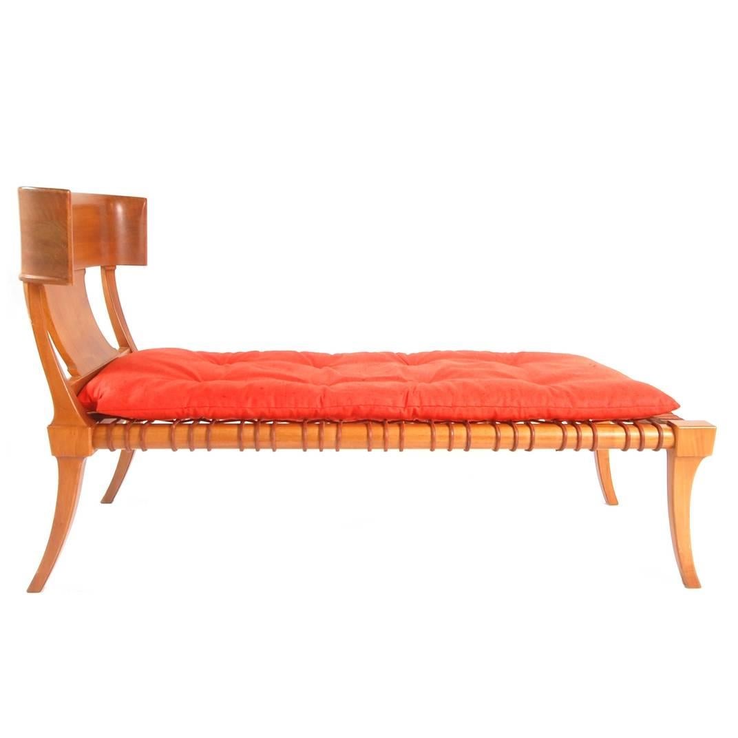 Klini Chaise by T.H. Robsjohn-Gibbings for Saridis For Sale at 1stDibs