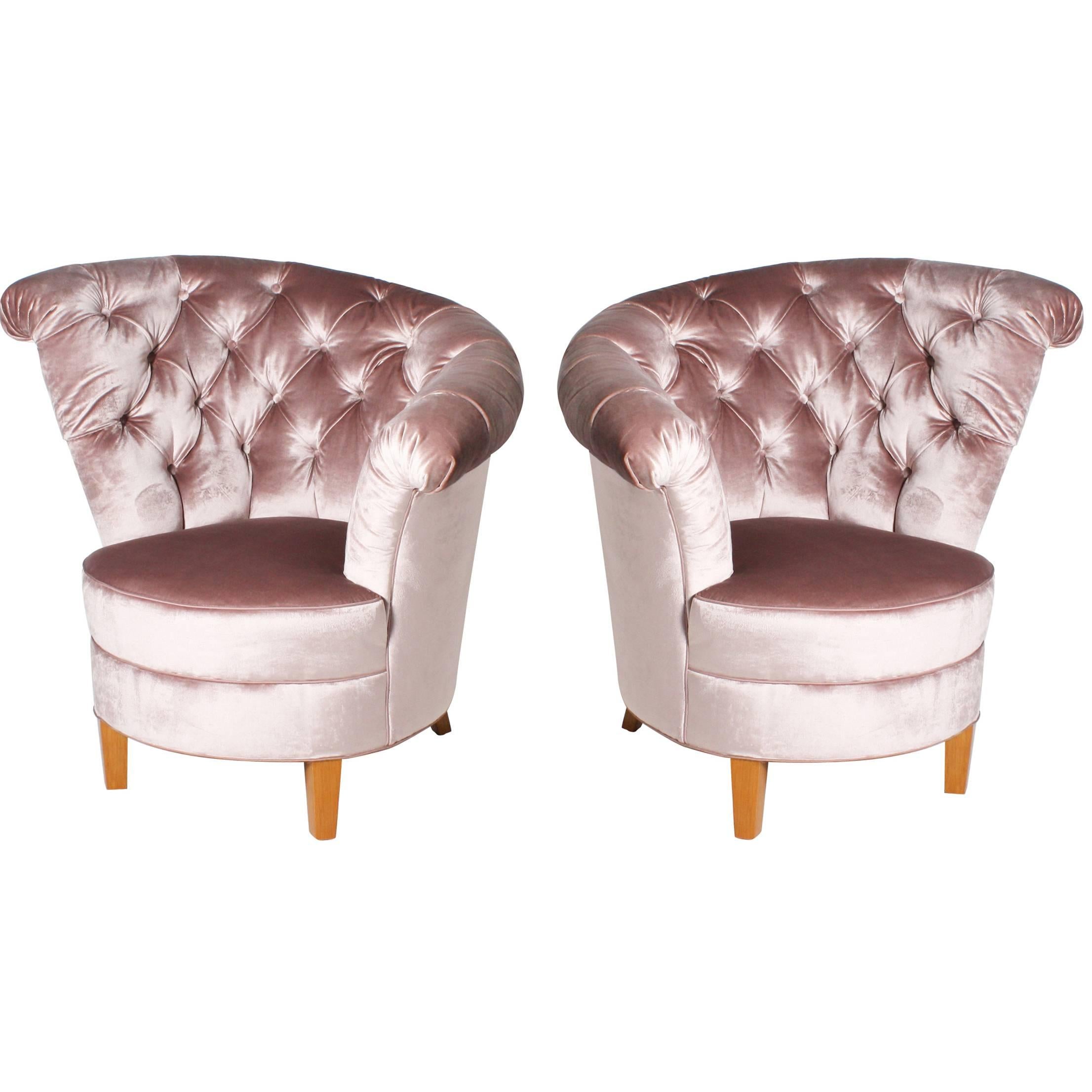 Pair of Amethyst Velvet Hollywood Regency Tufted Chairs, circa 1940 at ...