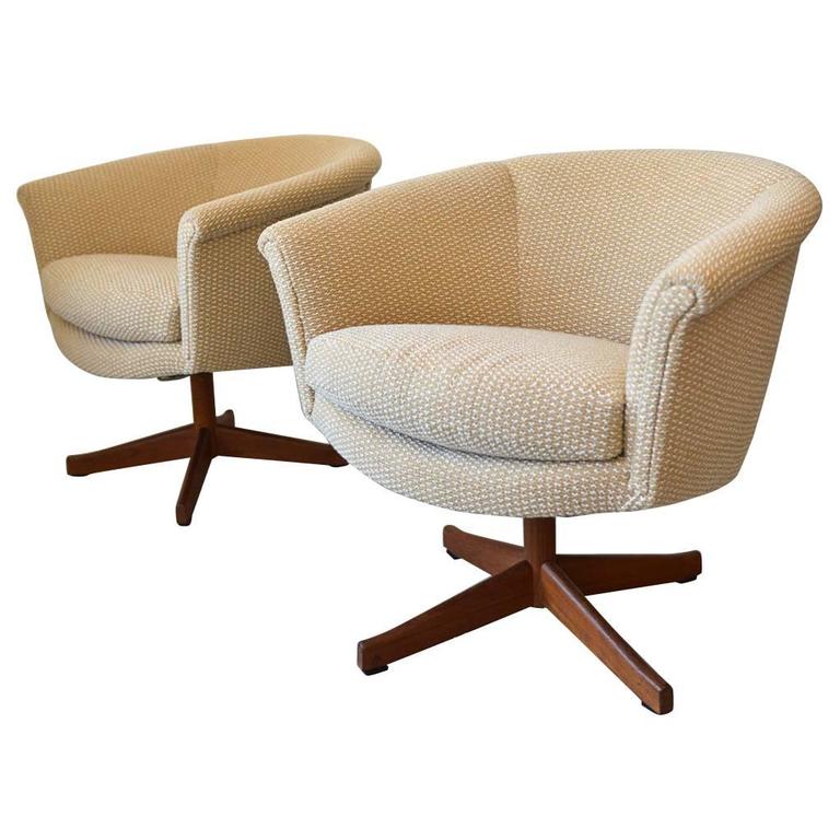 Pair of Round Back Swivel Chairs with Teak Star Base at 1stDibs