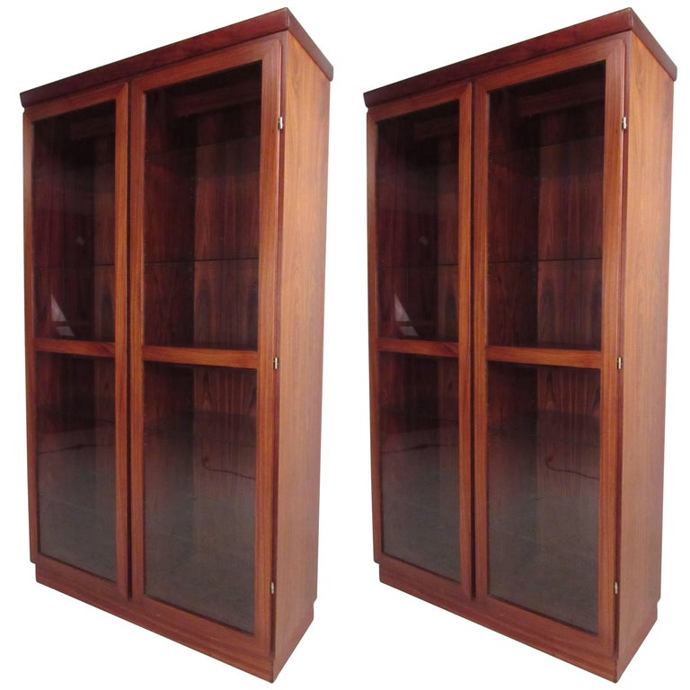 Rosewood Display Cabinet by Skovby For Sale at 1stDibs