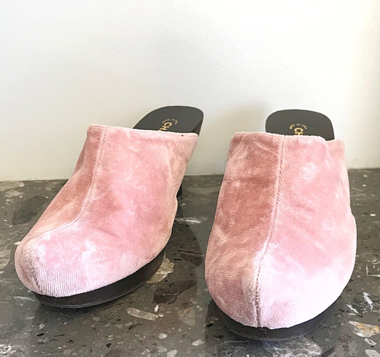 1990s Chanel Vintage Pink Velvet Size 37.5 / 7.5 High Heel 90s Clogs ...