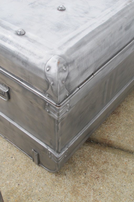 Vintage Metal Trunks For Sale at 1stDibs